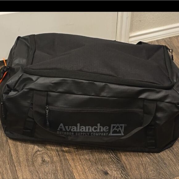 Avalanche | Bags | Avalanche Voyager Backpack Duffel Bag Black | Poshmark